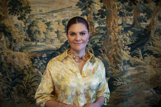 Kronprinsesse Victoria smuk med glitrende favoritsmykker | BILLED-BLADET