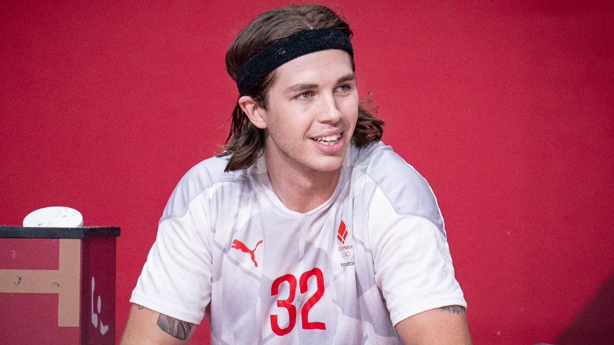 Håndboldstjernen Jacob Holm er blevet forlovet med sin Laura | BILLED ...