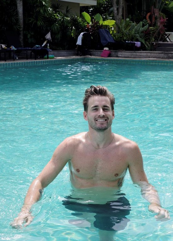 Lykkelig Frederik Haun: Endelig forenet med sin forlovede | BILLED-BLADET