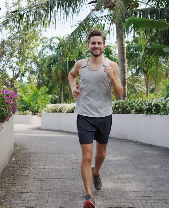 Lykkelig Frederik Haun: Endelig forenet med sin forlovede | BILLED-BLADET