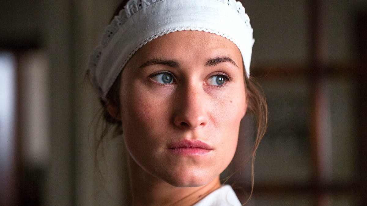 Savner du også Badehotellet? Nu er TV 2 Charlie klar med et plaster på såret | BILLED-BLADET