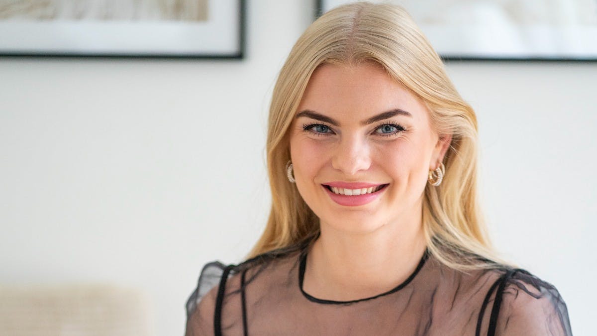 Hvor er han kær! Se Bagedyst-stjernen Tilde Munkholms lille søn i ...