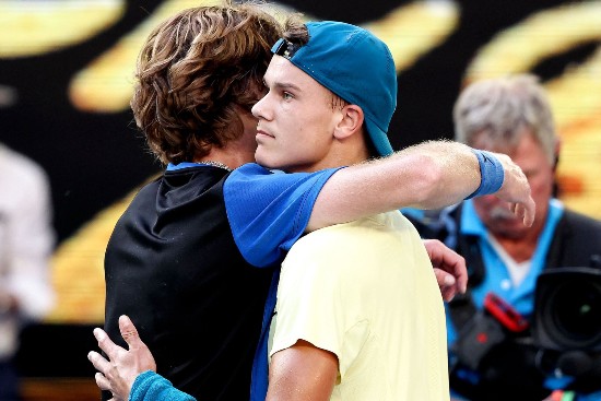 Midt i kæmpe skuffelse: Holger Rune vandt alles hjerter efter vildt drama | BILLED-BLADET