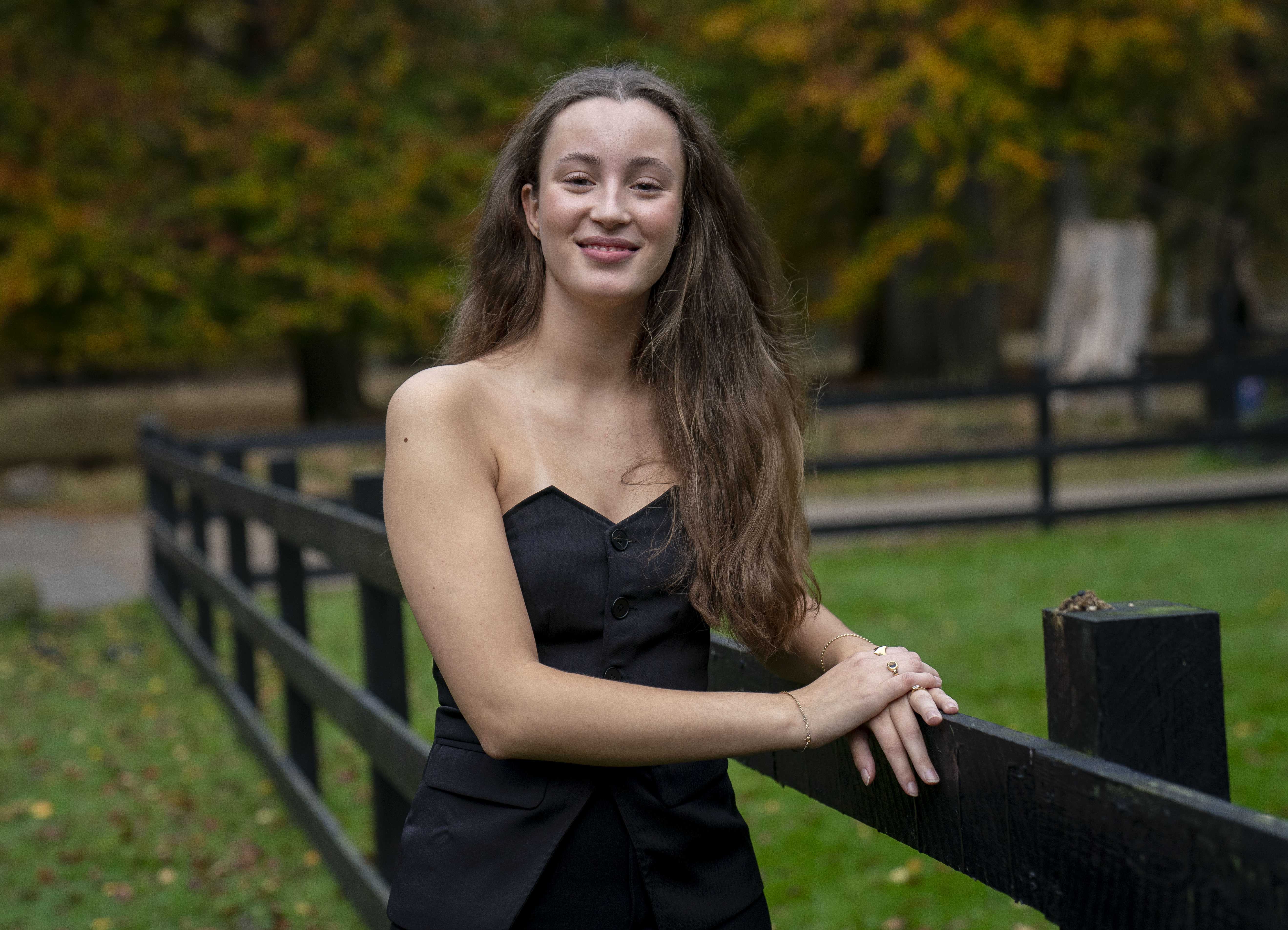 Josephine Højbjerg folder sig ud med kendt, dansk rapper | BILLED-BLADET