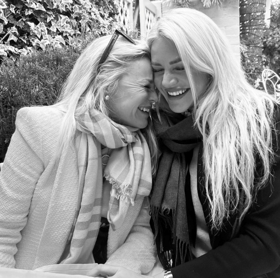 Katerina Pitzners rørende kærlighedshyldest på den ældste datters runde ...