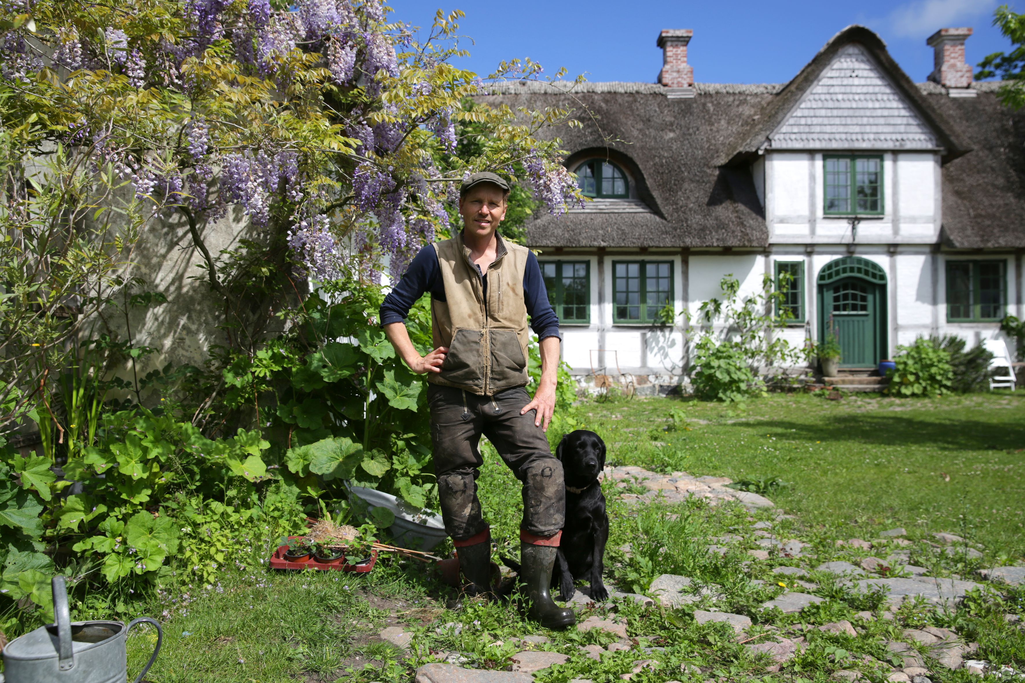 Bonderøven har jubilæum: Sådan så Frank Erichsen og hustruen ud for 15 ...