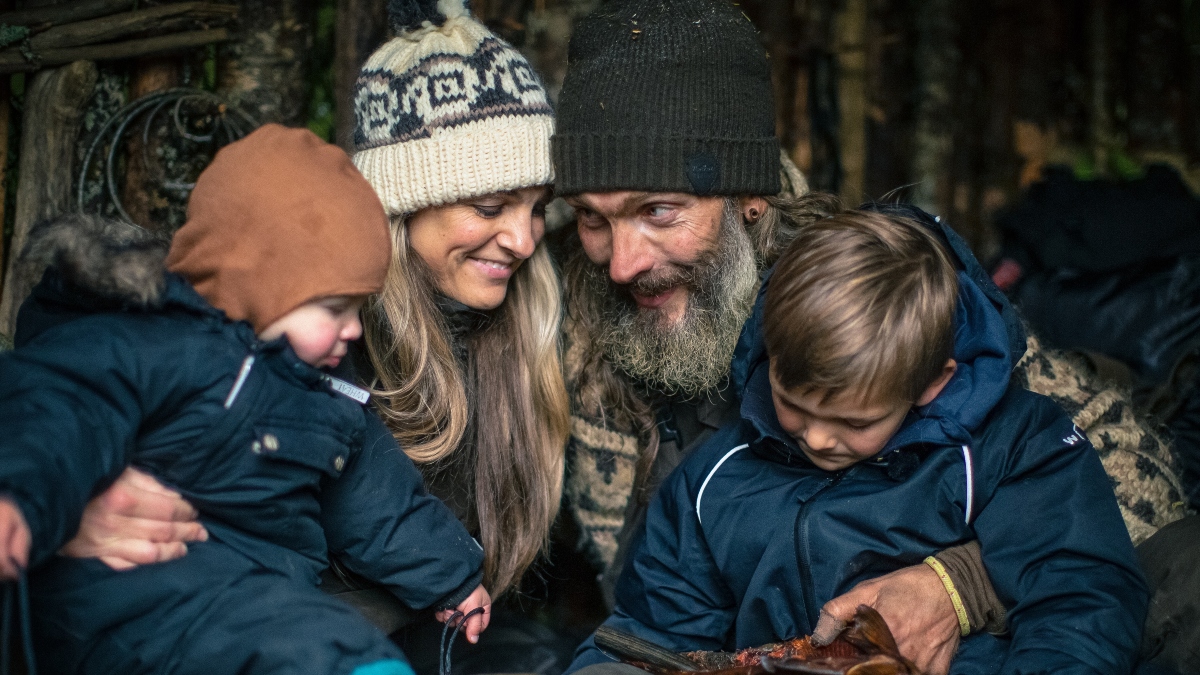 Alene i vildmarken: Christian brød sammen, da familien hentede ham ...