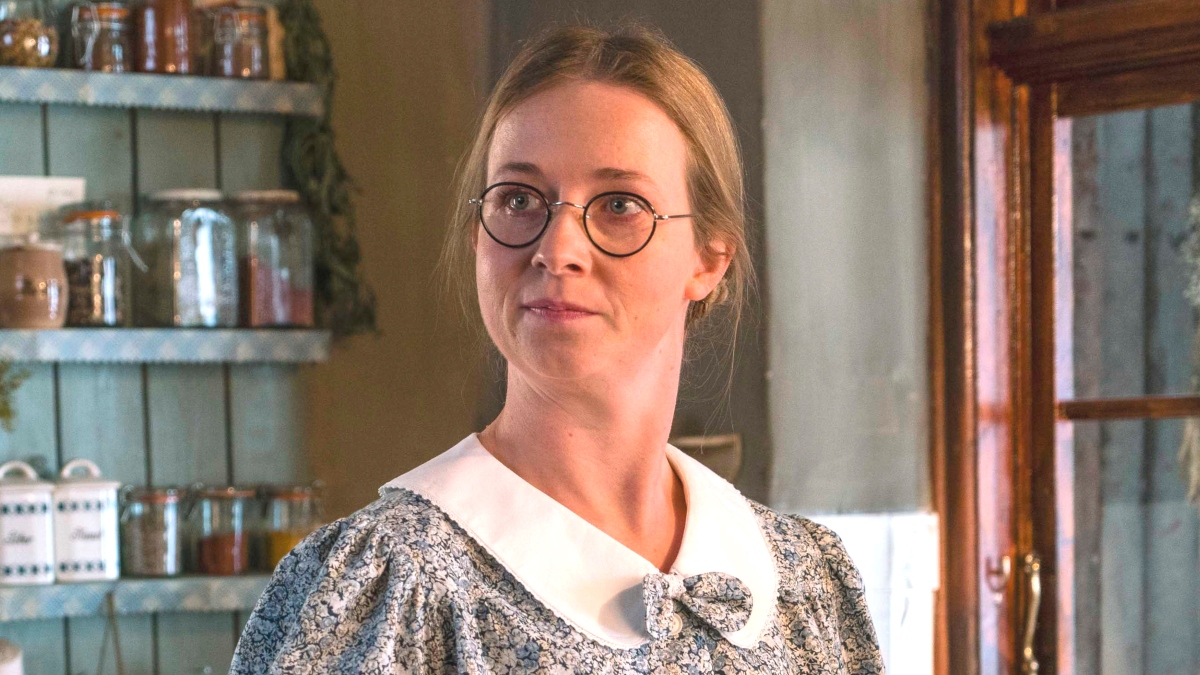 Direkte fra garderoben på Badehotellet: Ulla Vejby afslører godt nyt om serien | BILLED-BLADET