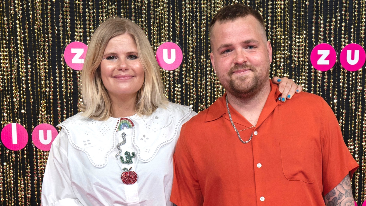 Se de nye billeder: Sofie Linde og Joakim Ingversen hygger sig på ...