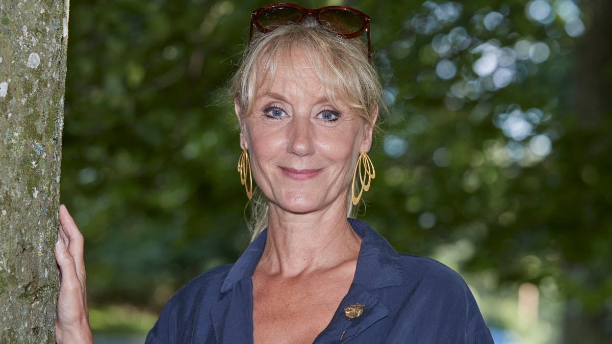 Tilbage på Badehotellet: Anette Støvelbæk har svært ved at holde tårerne tilbage | BILLED-BLADET