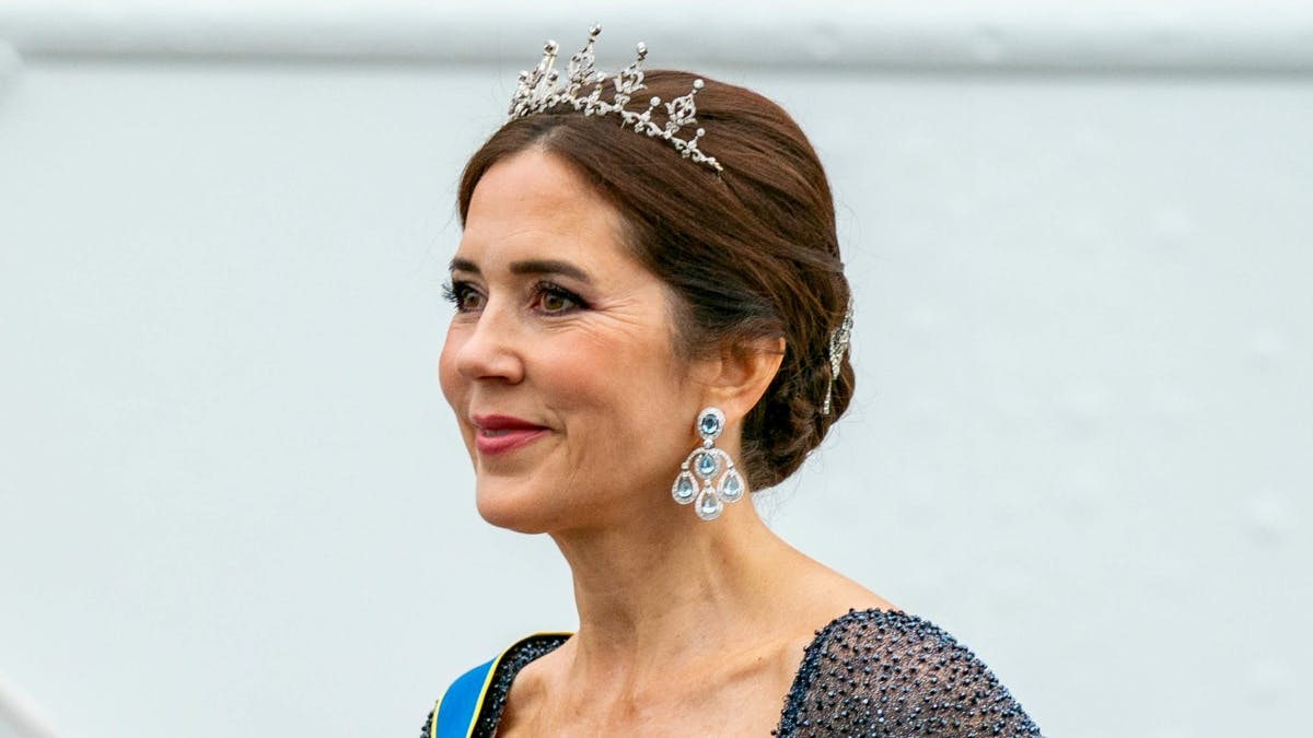 Til jubilæumsbanket: Kronprinsesse Mary har smuk bryllupsgave på | BILLED-BLADET