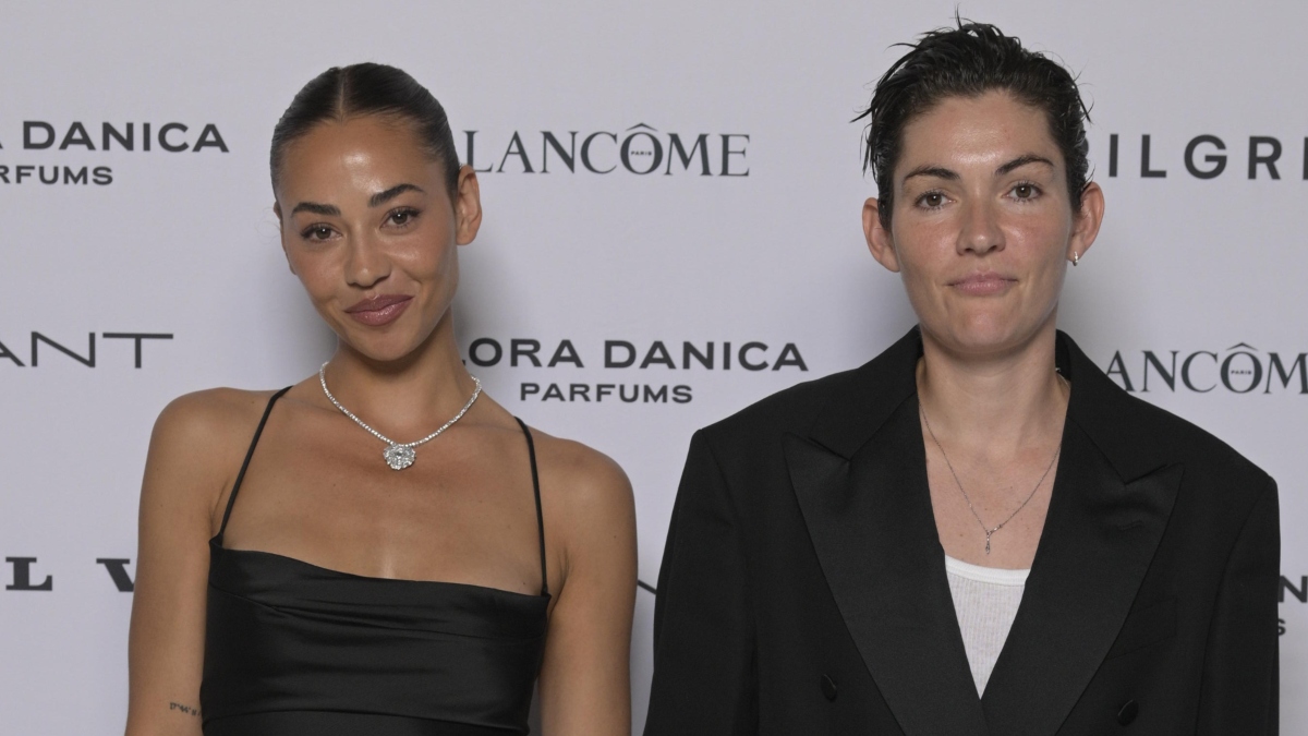 Til kæmpe fest hånd i hånd: Sådan har Sus Wilkins og Freja Kirk det ...