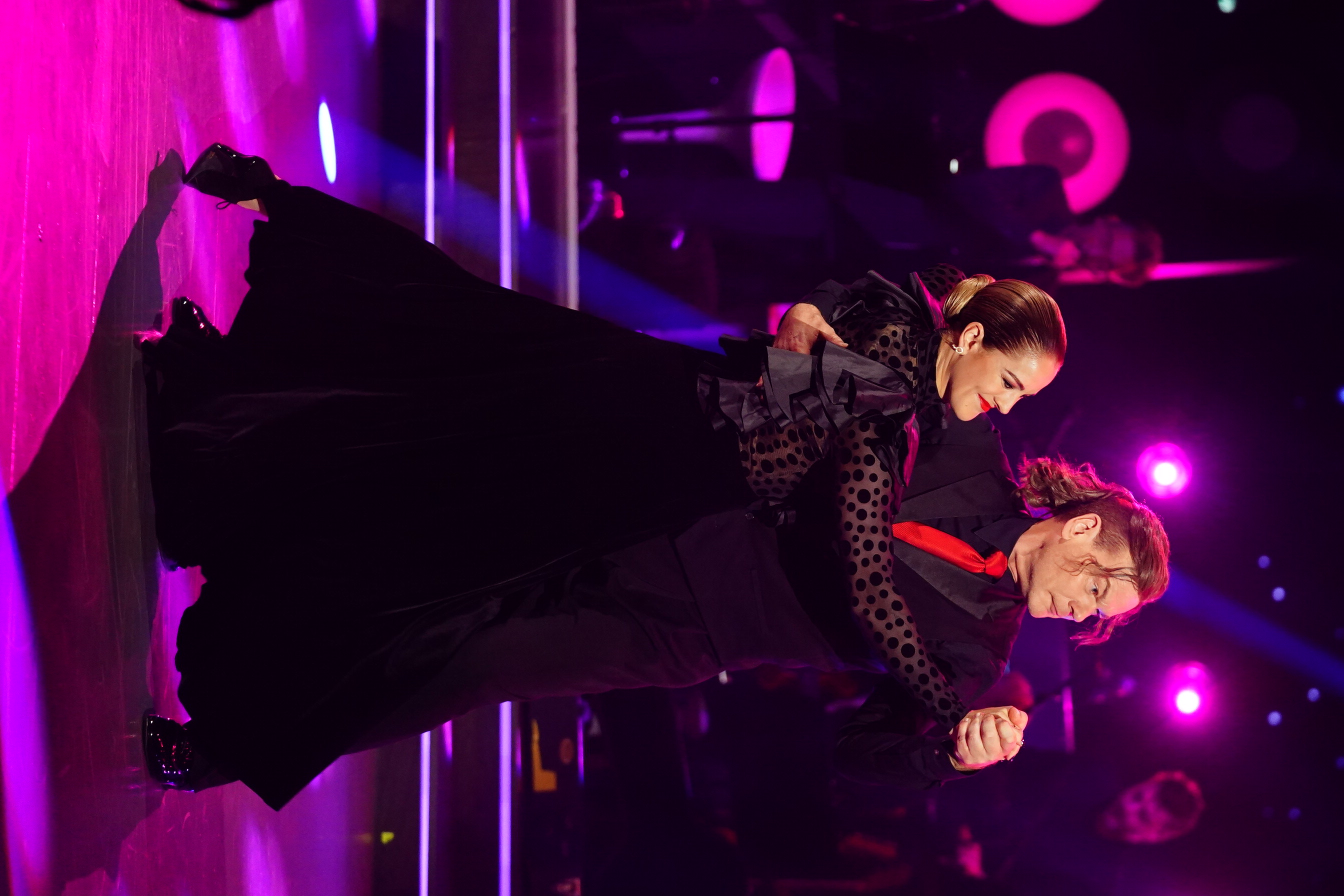 Andreas Bo Pedersens forlovede krydser fingre til Vild med dans: Han har meget imod sig | BILLED ...