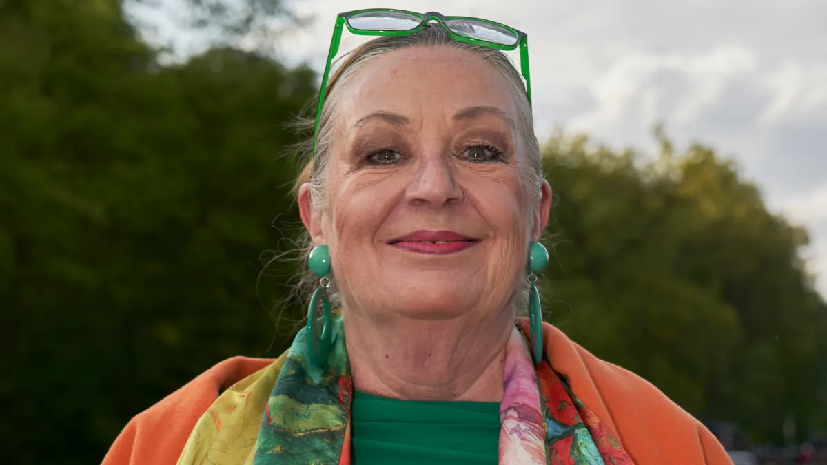 Ulla Jessen blev ramt af blodprop: Sønnen Johan sætter ord på hendes ...