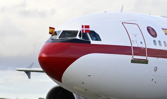 Vild detalje på flyet: Må have glædet den danske kongelige familie ...