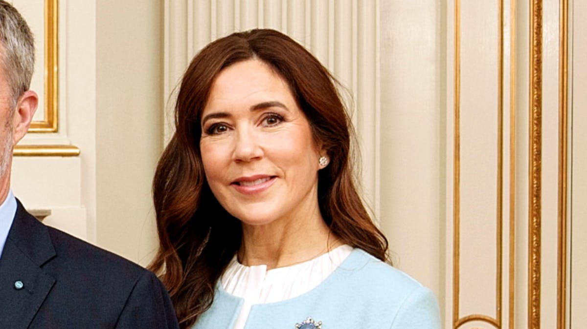 Kronprinsesse Mary overraskede til statsrådet: Se hendes smukke look | BILLED-BLADET
