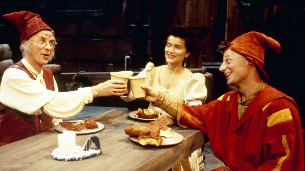 Et hav af danske stjerner er med i Alletiders Jul: Én skuespiller ...