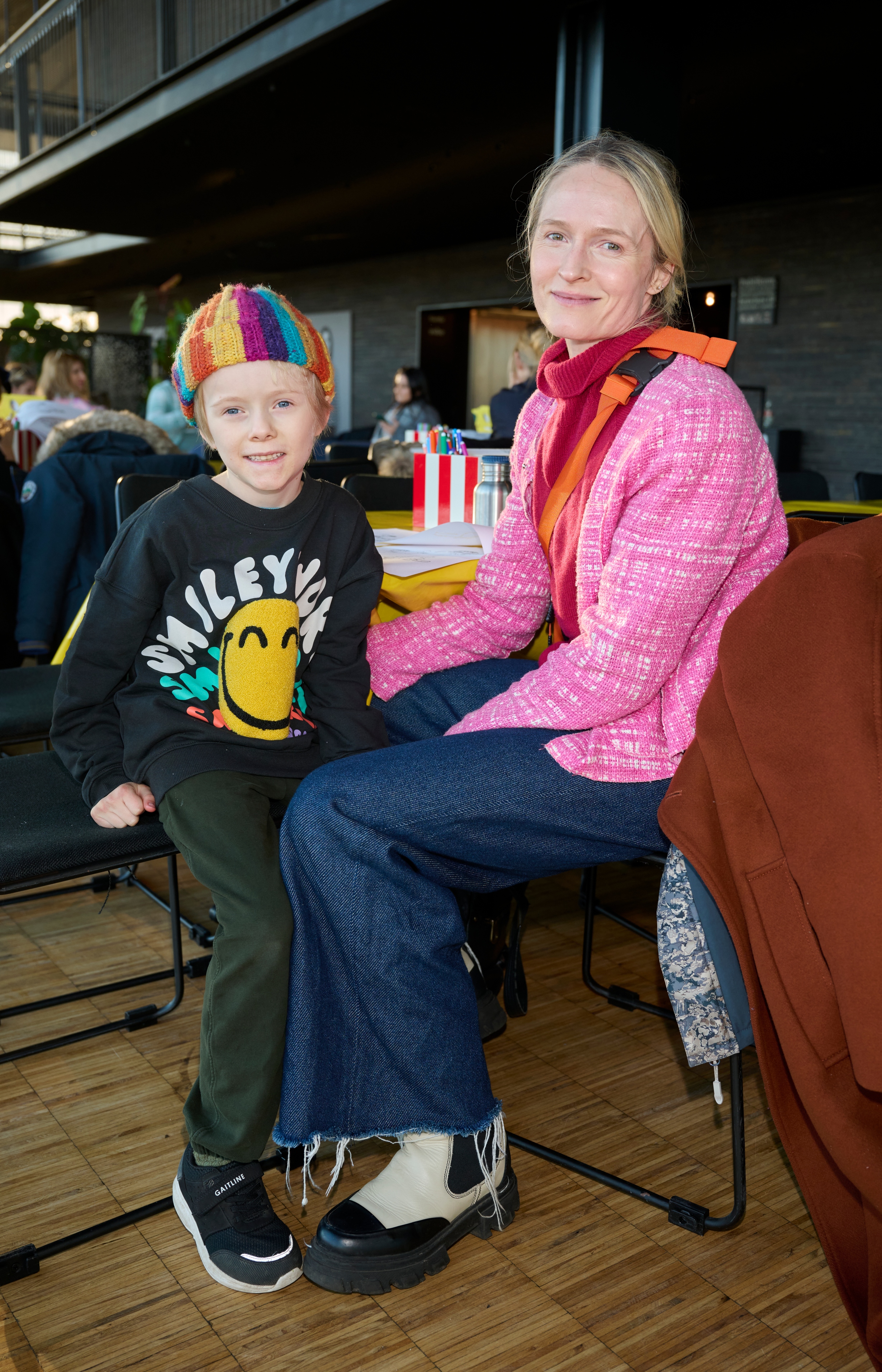 For første gang i flere år: Mille Lehfeldt havde sønnen med i byen ...