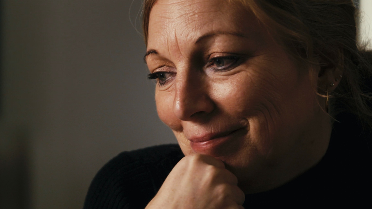 Så du Som sunket i jorden om Elisas hjemkomst? Siden har hun taget to ...