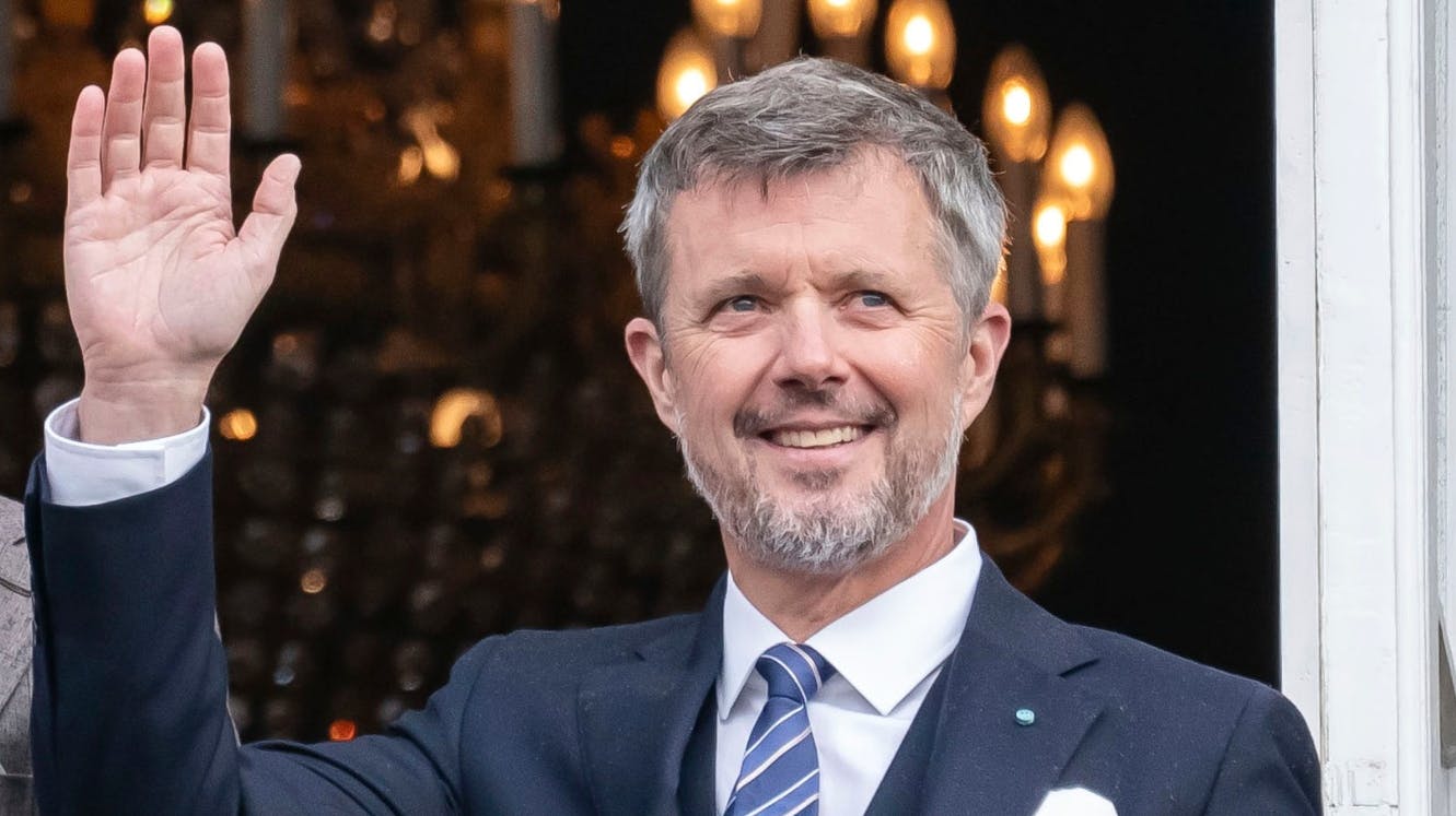 Kongehuset meddeler: Kong Frederik skal tale fra balkonen efter tronskiftet | BILLED-BLADET