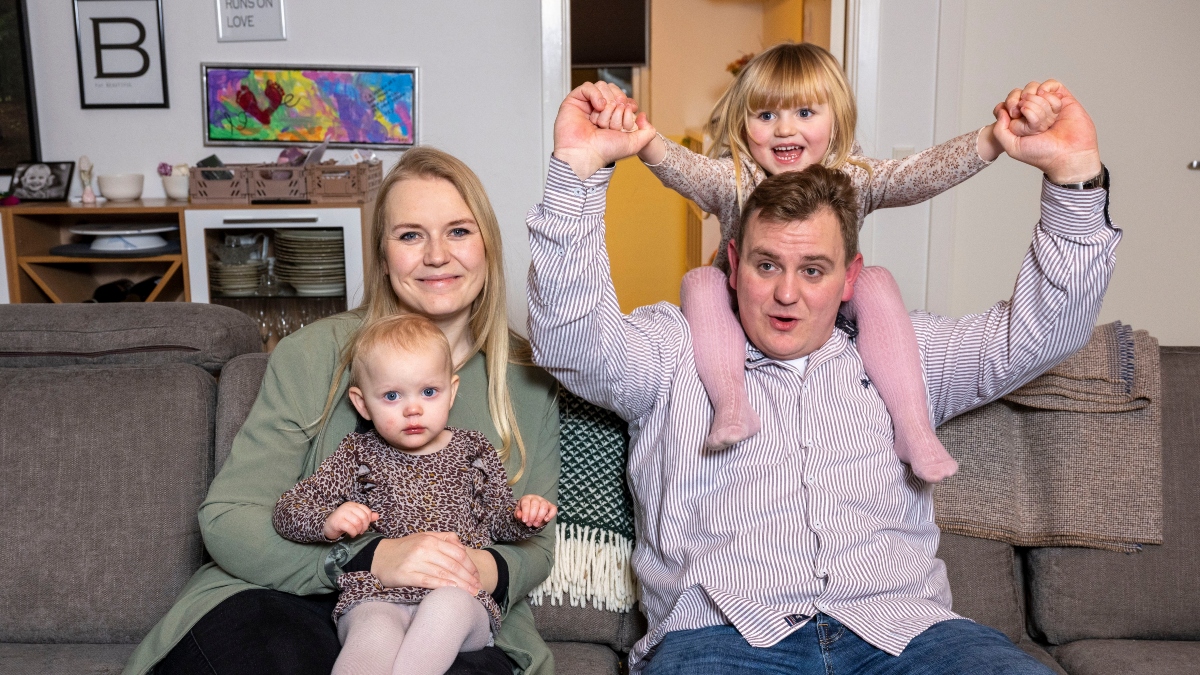 Solvej fra Årgang 20 fylder fire år: Se de søde billeder her | BILLED ...