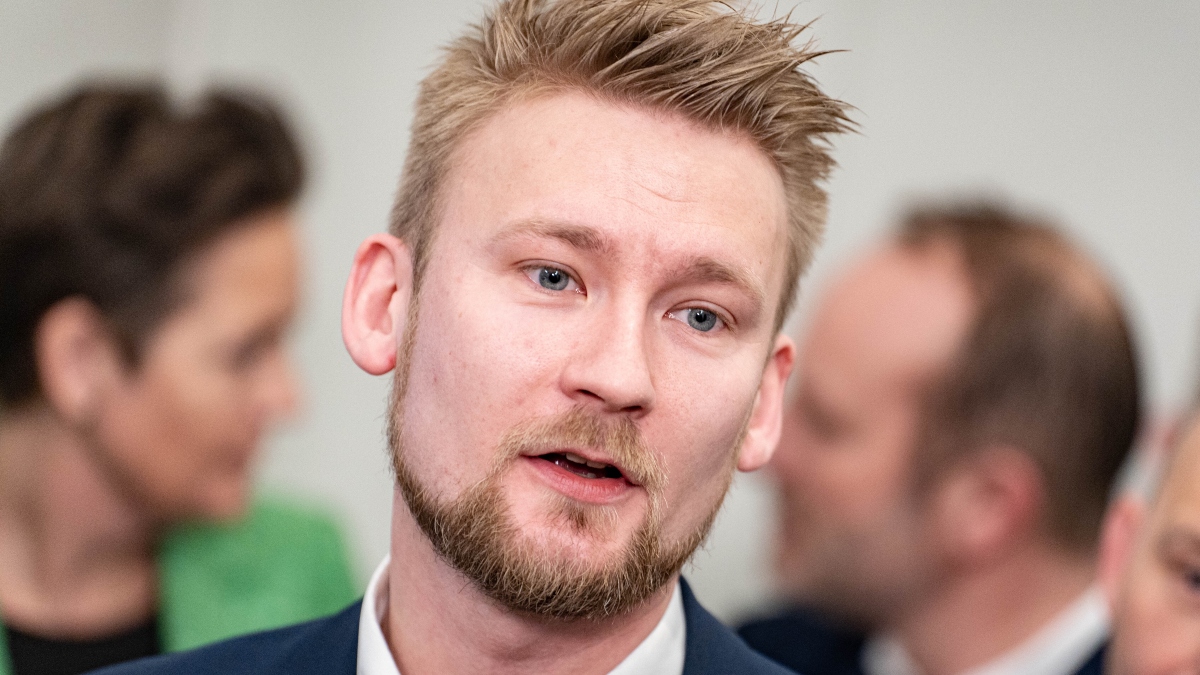 Så du ham i Kender du typen? Hun er Peter Kofods private kærlighed ...