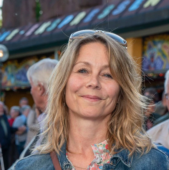 Anne-Louise Hassing er videre: Fra rød løber på Badehotellets galla til ...