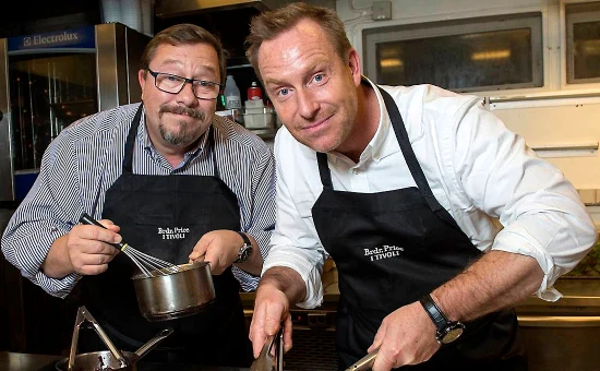 Adam Prices hyldest til en elsket kvinde på en helt særlig dag | BILLED ...
