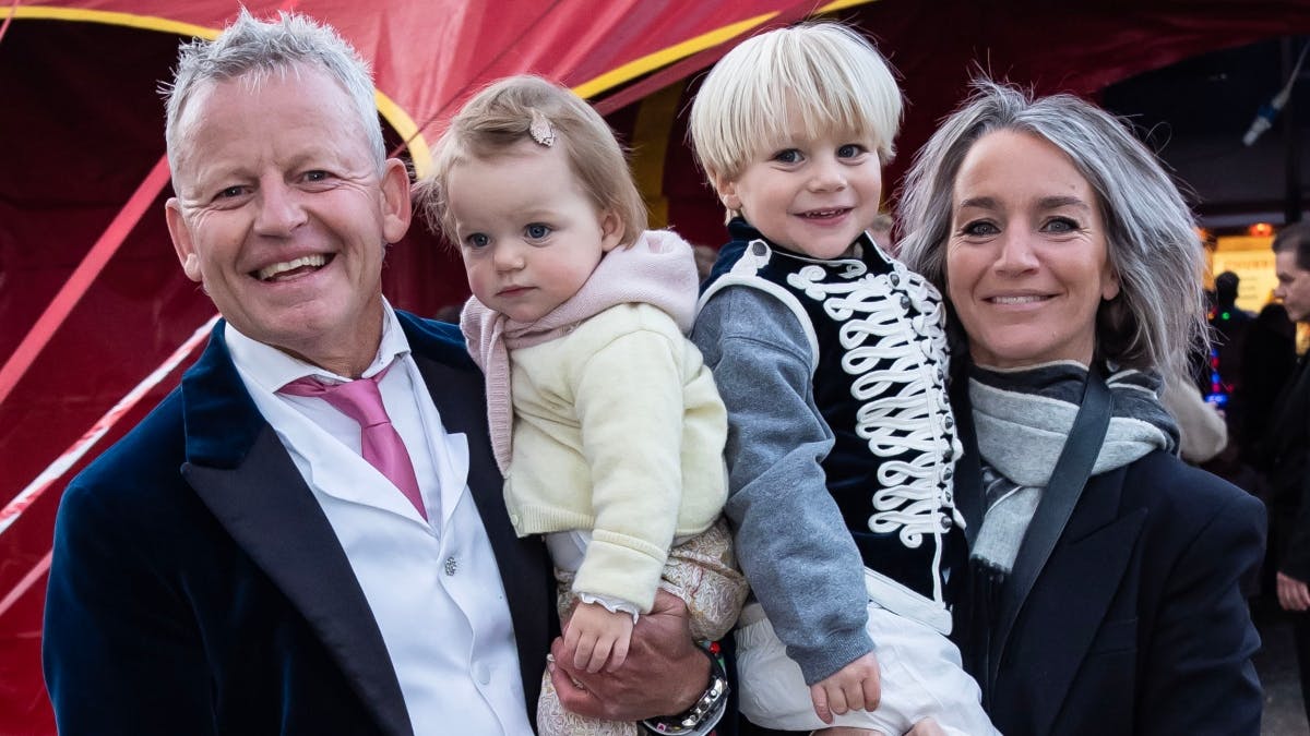 Nye, søde billeder: Bubber havde børn og hustru med i cirkus | BILLED ...