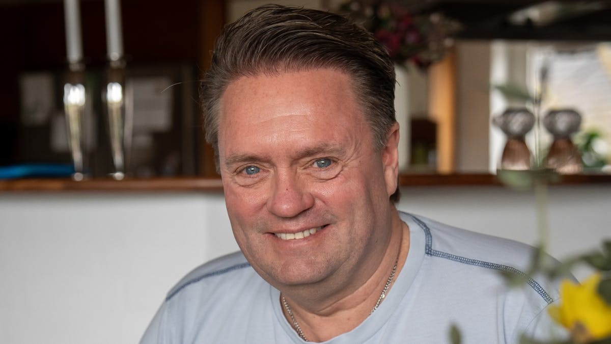 Johnny Hansen indrømmer det på tv: Har brugt formue på ét impulskøb ...