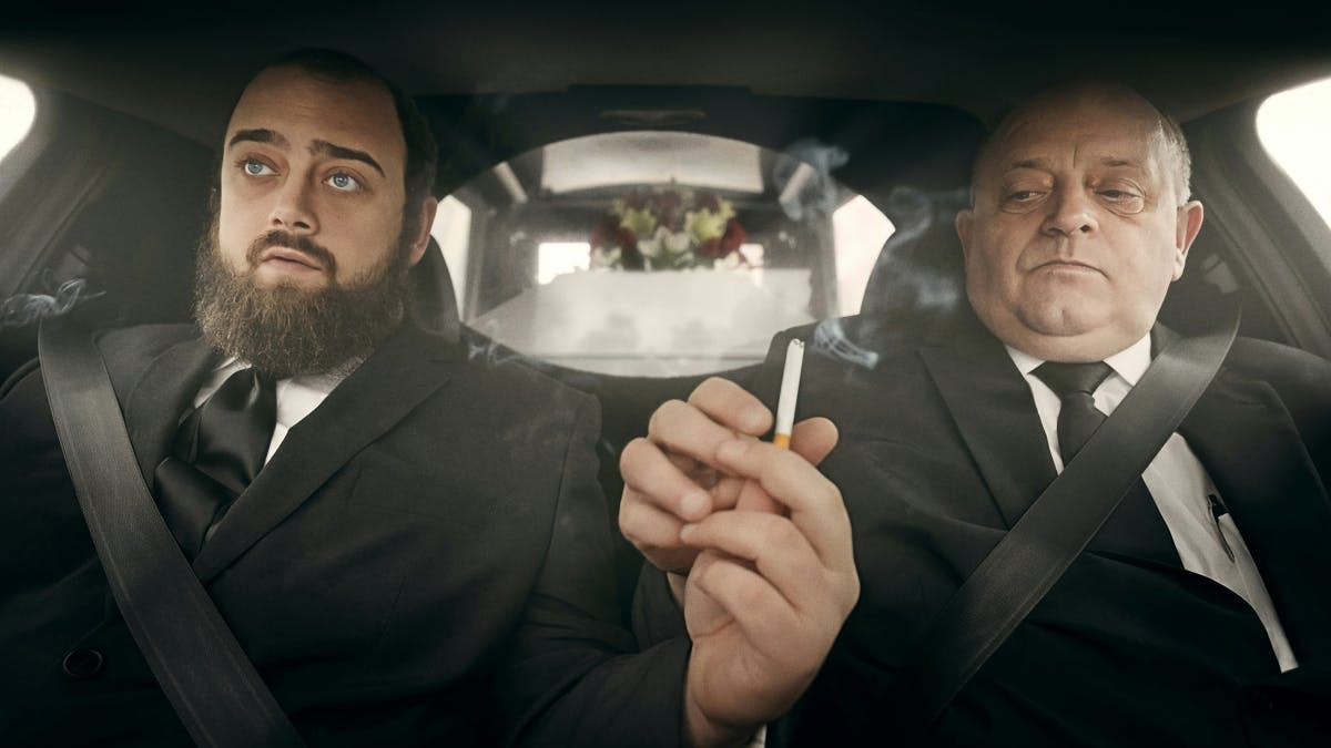 Bedemanden fra To kolde fra kassen har lagt sit liv helt om: Simon ...