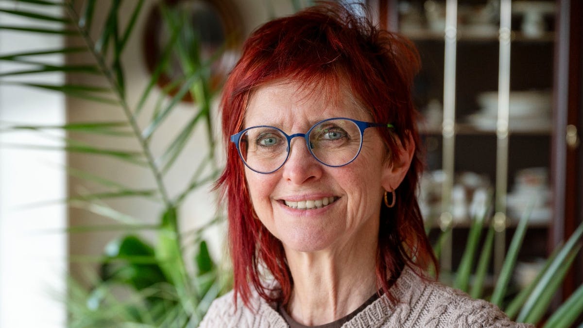 Sussi har malet kendte danskere: Synes du, at de ligner? | BILLED-BLADET