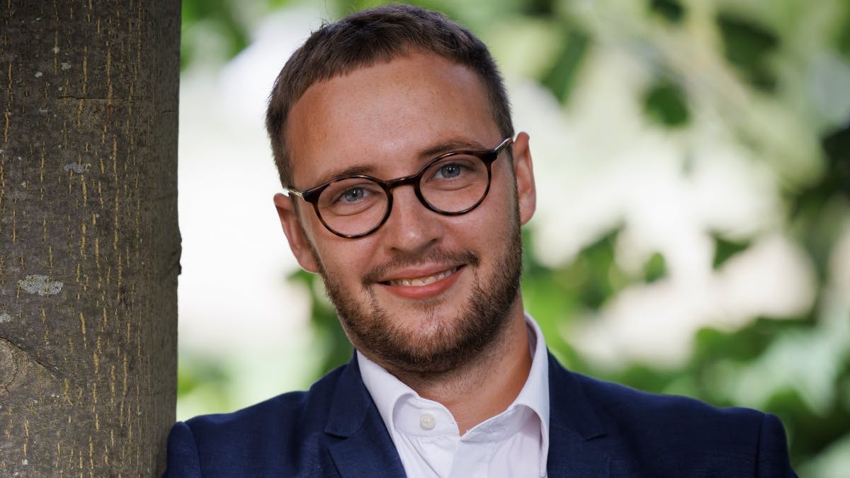 Kan påvirke kærlighedslivet: Kærlighed hvor kragerne vender-Tobias har ...