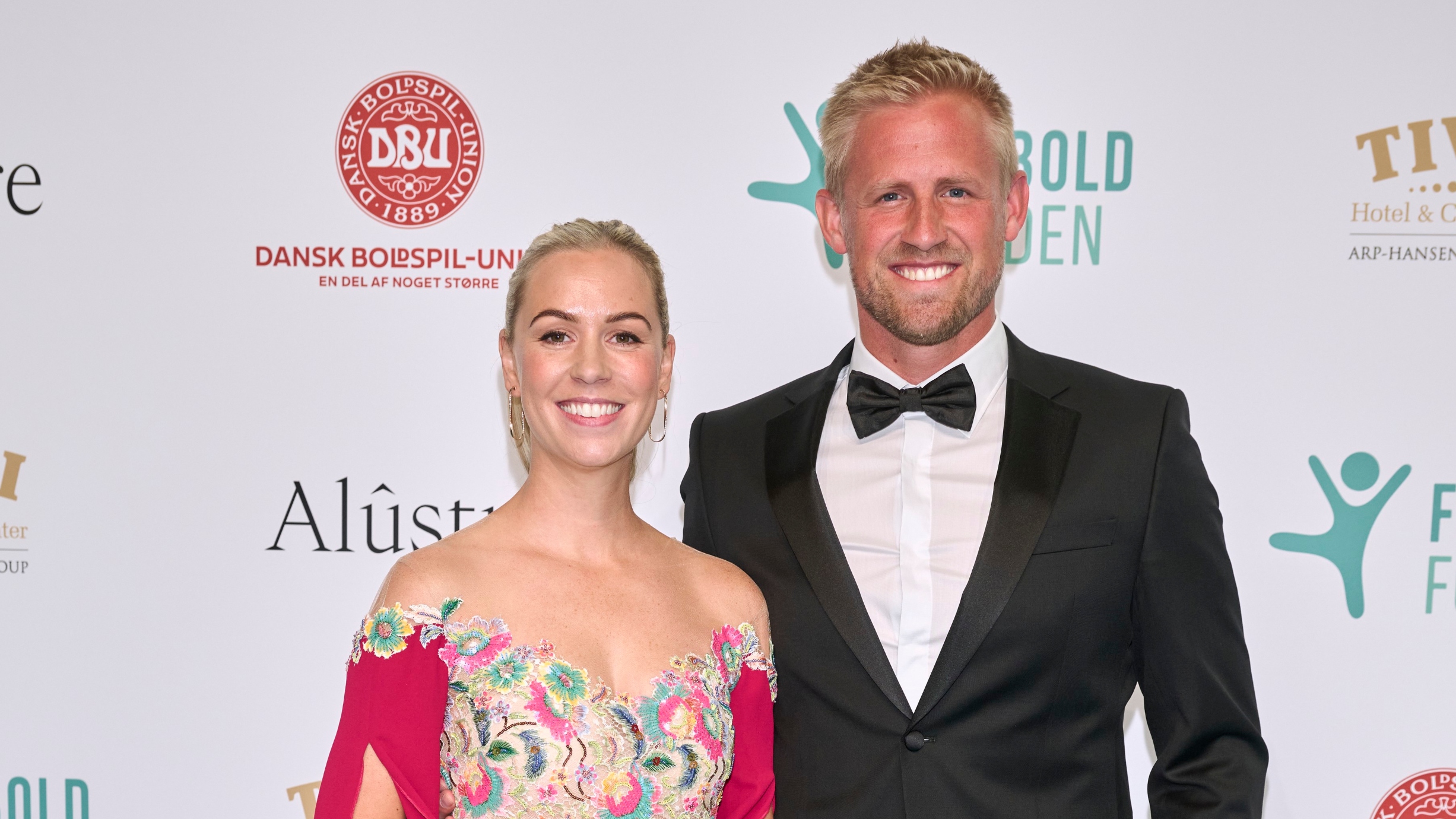 Dejlige billeder: Kasper Schmeichel hyggede og pjattede med konen efter ...
