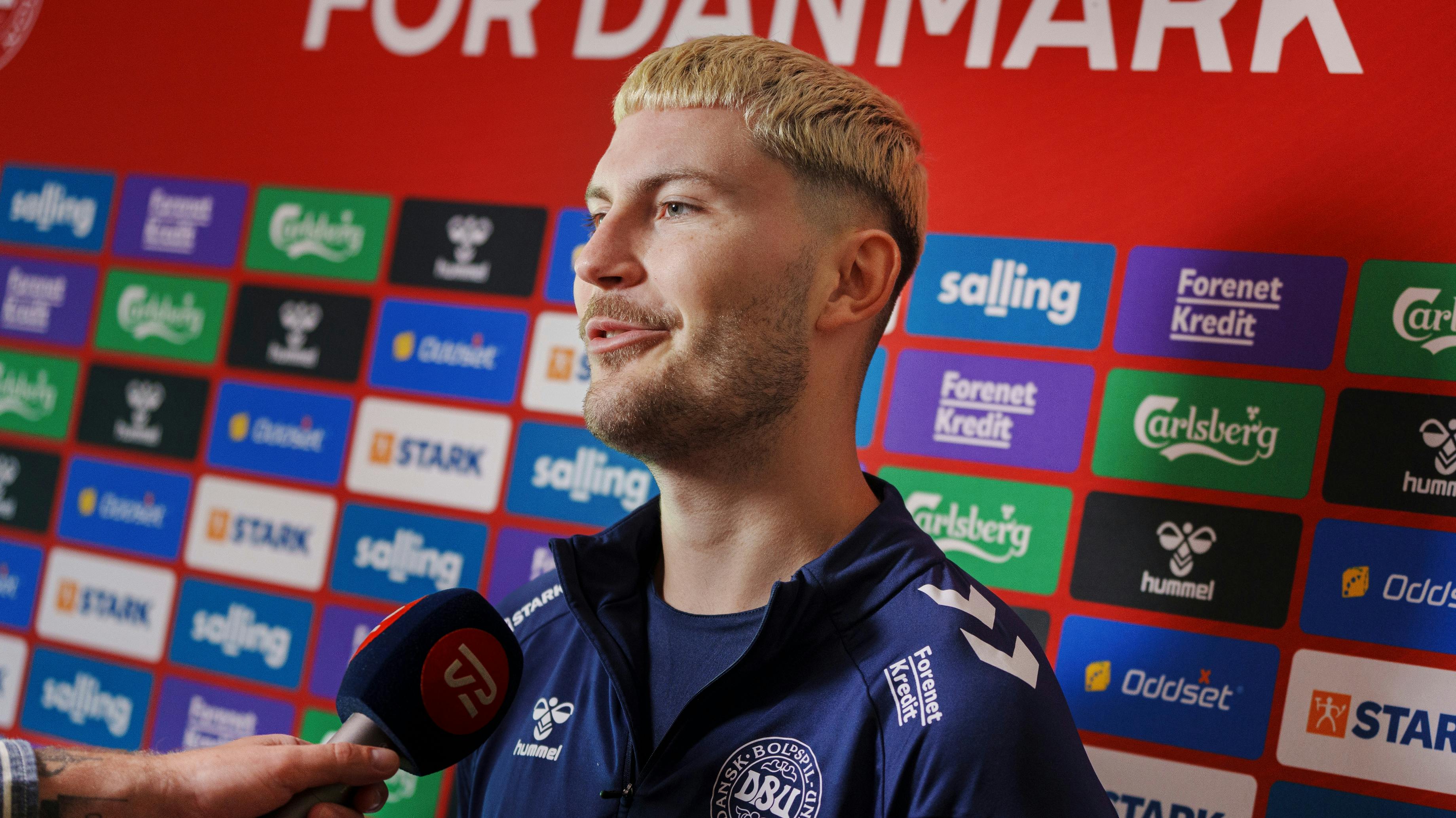 Jonas Wind skiller sig ud på landsholdet: Så ringer jeg til mine ...