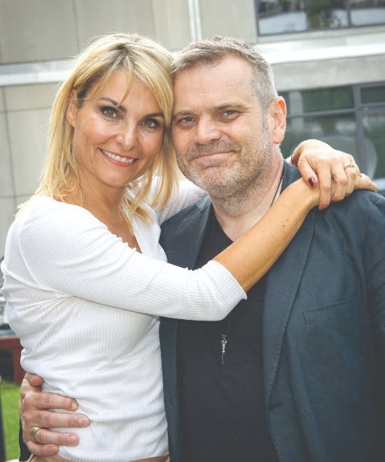 Michéle Bellaiche forlader Danmark og tager sin bedste ven med | BILLED ...