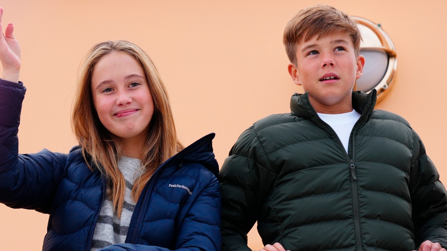 Sikke et skønt syn! Prinsesse Josephine og prins Vincent var med mor og ...