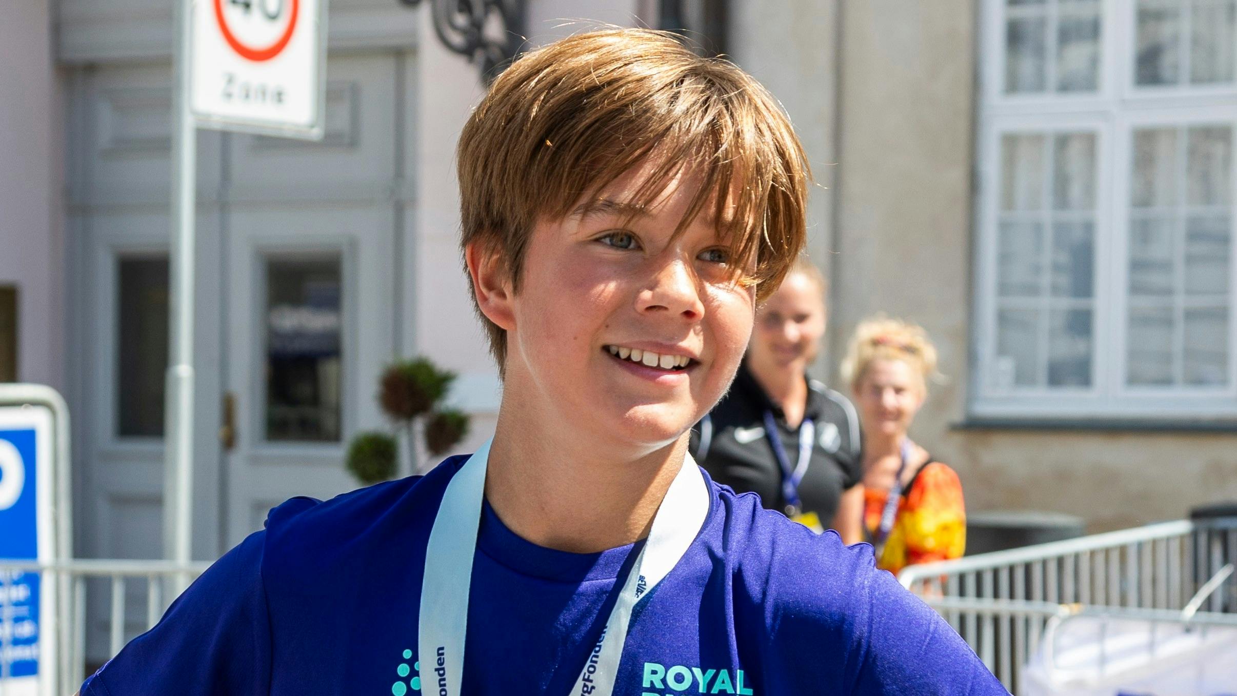 Flyvende fodboldfyr: Vildt billede viser prins Vincents talent | BILLED ...