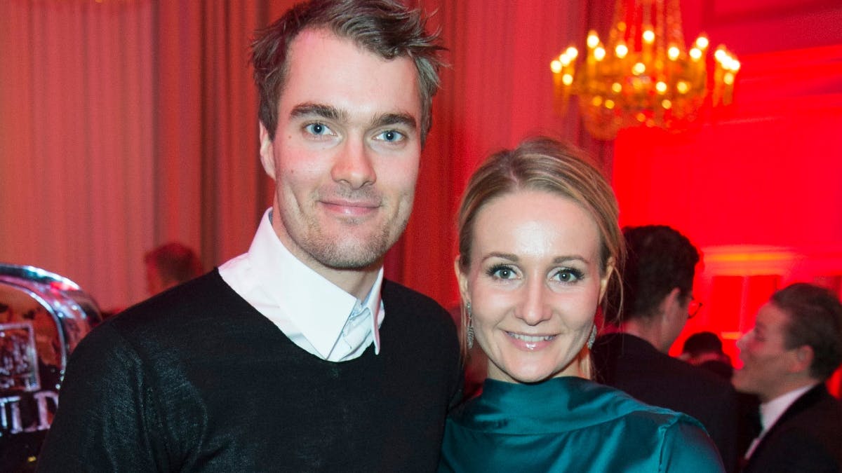 Stine Bjerre Mortensen og Casper U. Mortensen gift for anden gang ...