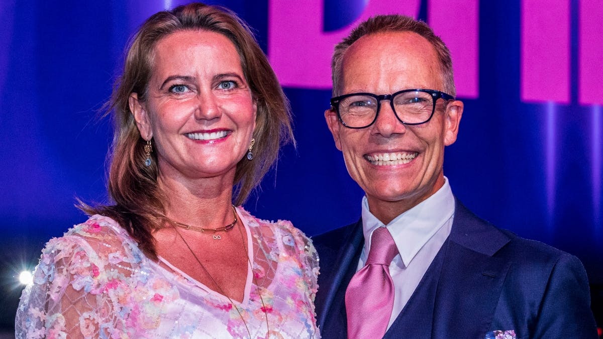 Vild med dans-kollega havde finger med i spillet: Sådan mødte Jens ...