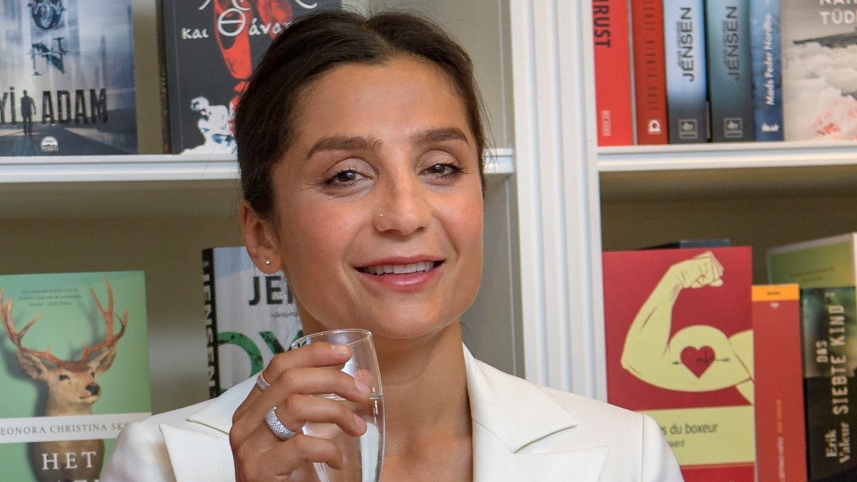 Endelig skete det: Nu er Nadia Nadim blevet gift | BILLED-BLADET