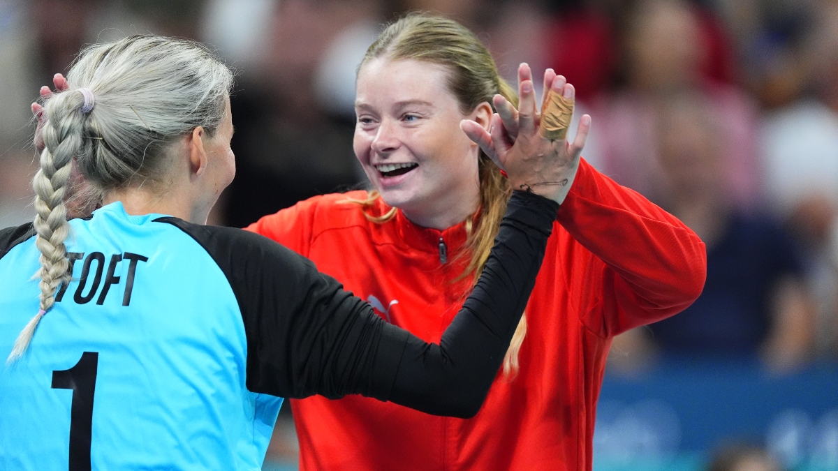 Hurra, vi får bronze: Sandra Toft skriger af lykke, og kæresten jubler ...
