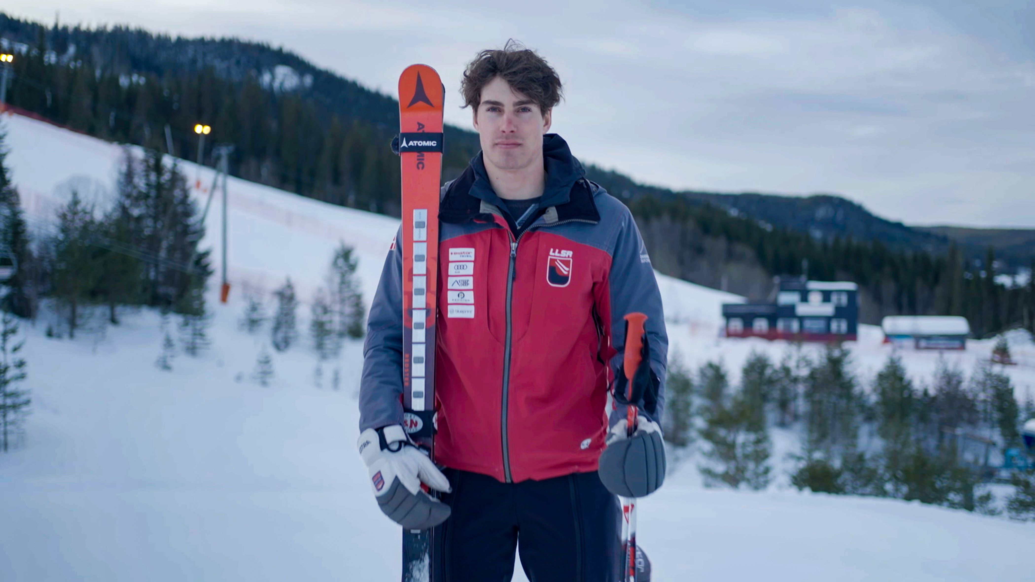 Cristian Riis er som snydt ud af næsen på mor Anne Dorthe Tanderup ...