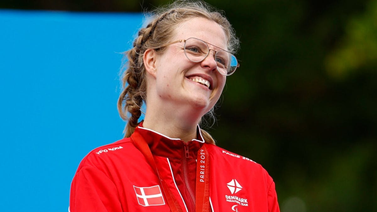 Dansk fest i Frankrig: Emma Lund kan juble over sit livs triumf ...