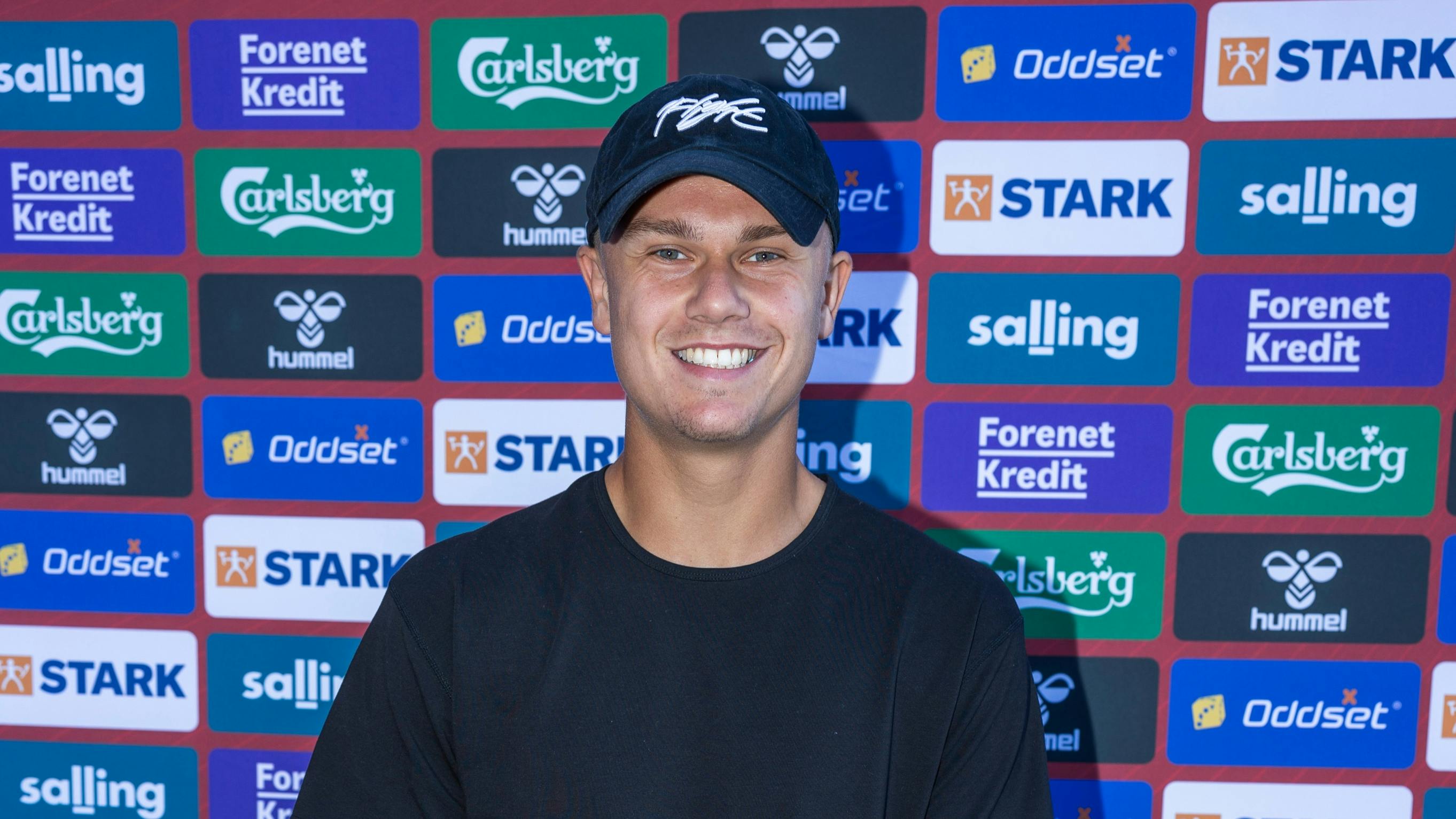 Holger Rune kaster sig ud i noget helt nyt: Afslører den rørende årsag bag | BILLED-BLADET