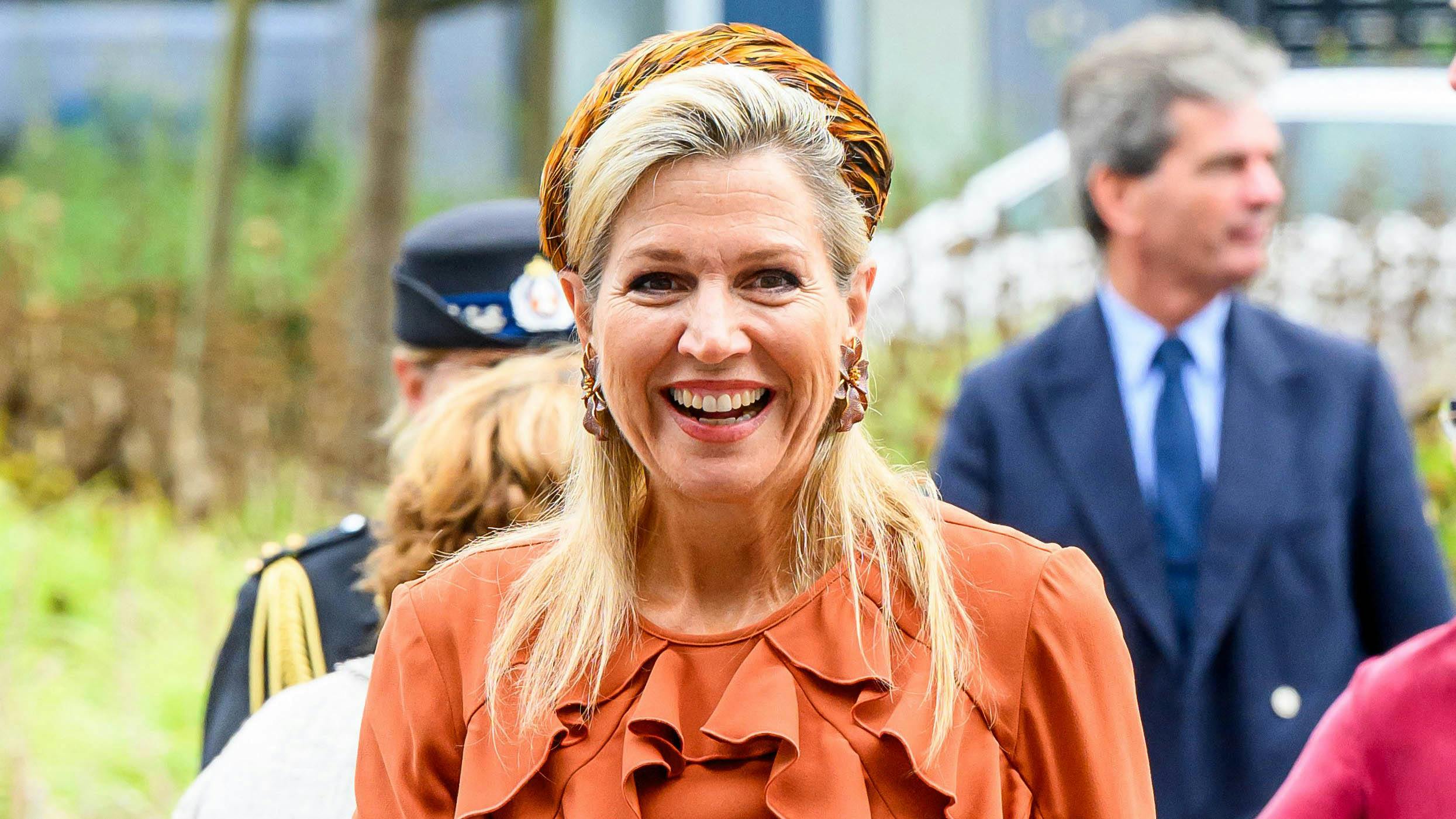 Dronning Maxima i den perfekte efterårsfarve fra top til tå | BILLED-BLADET