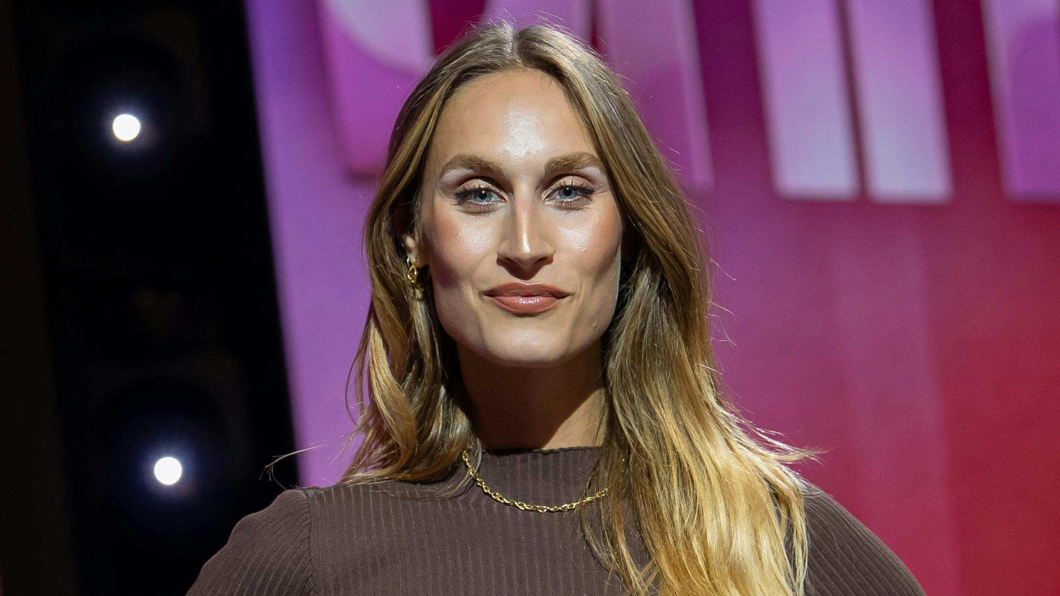 May Lifschitz var fuldstændig paf, da kæresten friede: Her er hendes ...