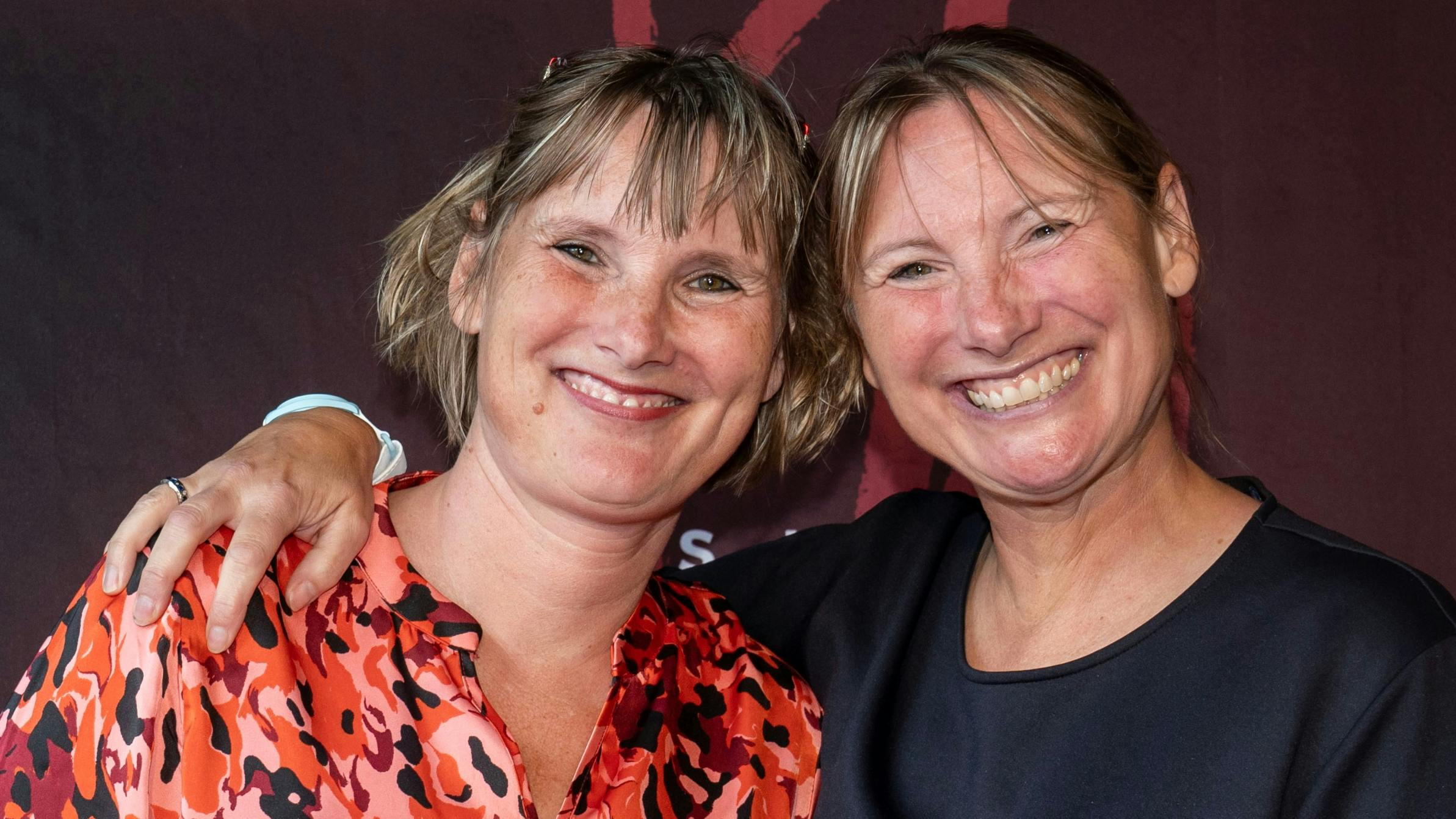 Rosenborg-tvillingerne på festlig familietur med børn og svigerbørn ...