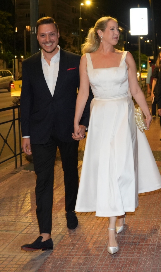 Klar til kærlighedsfest på hed aften i Athen: Prinsesse Theodora og ...