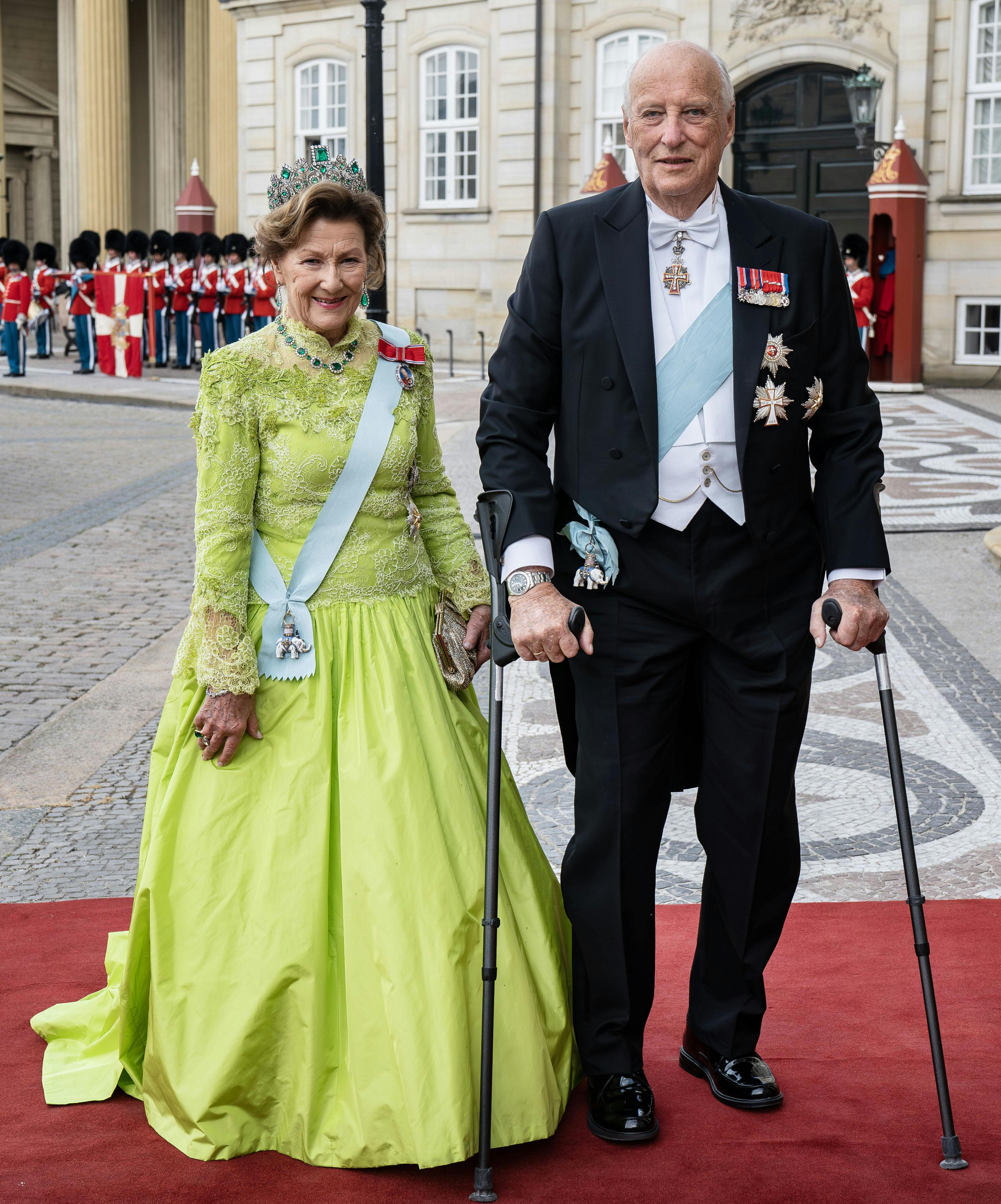Dronning Sonja gentog dansk succes: Til gallamiddag i limegrøn kjole ...